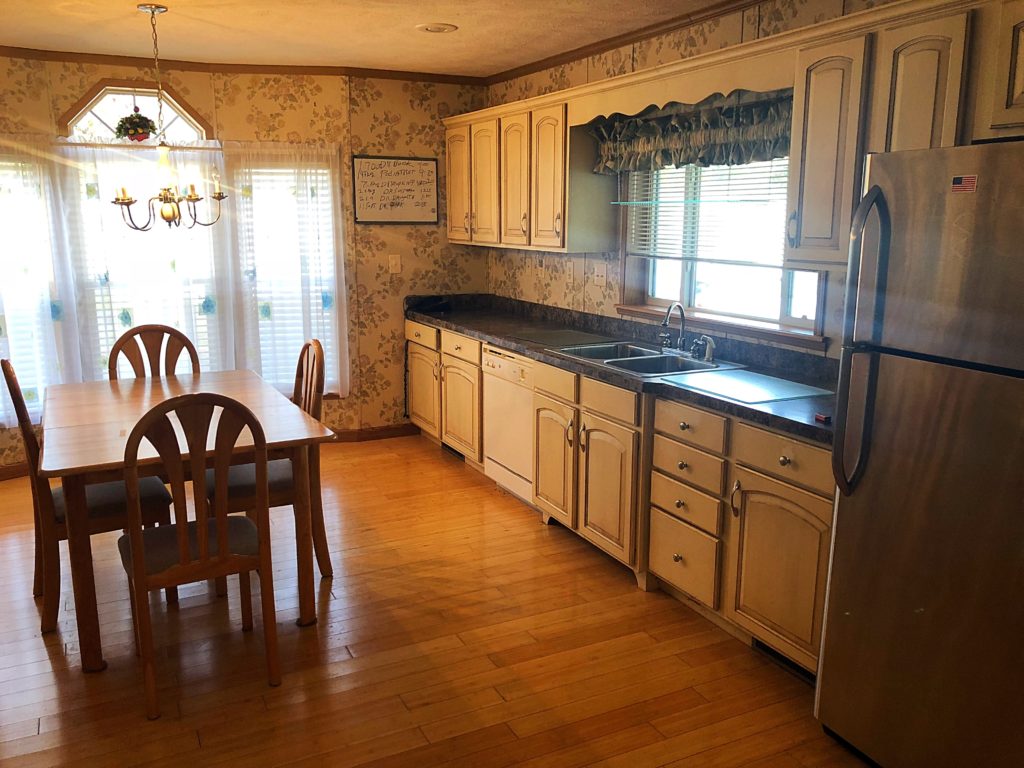 29 terrace kitchen 1 - Pine View